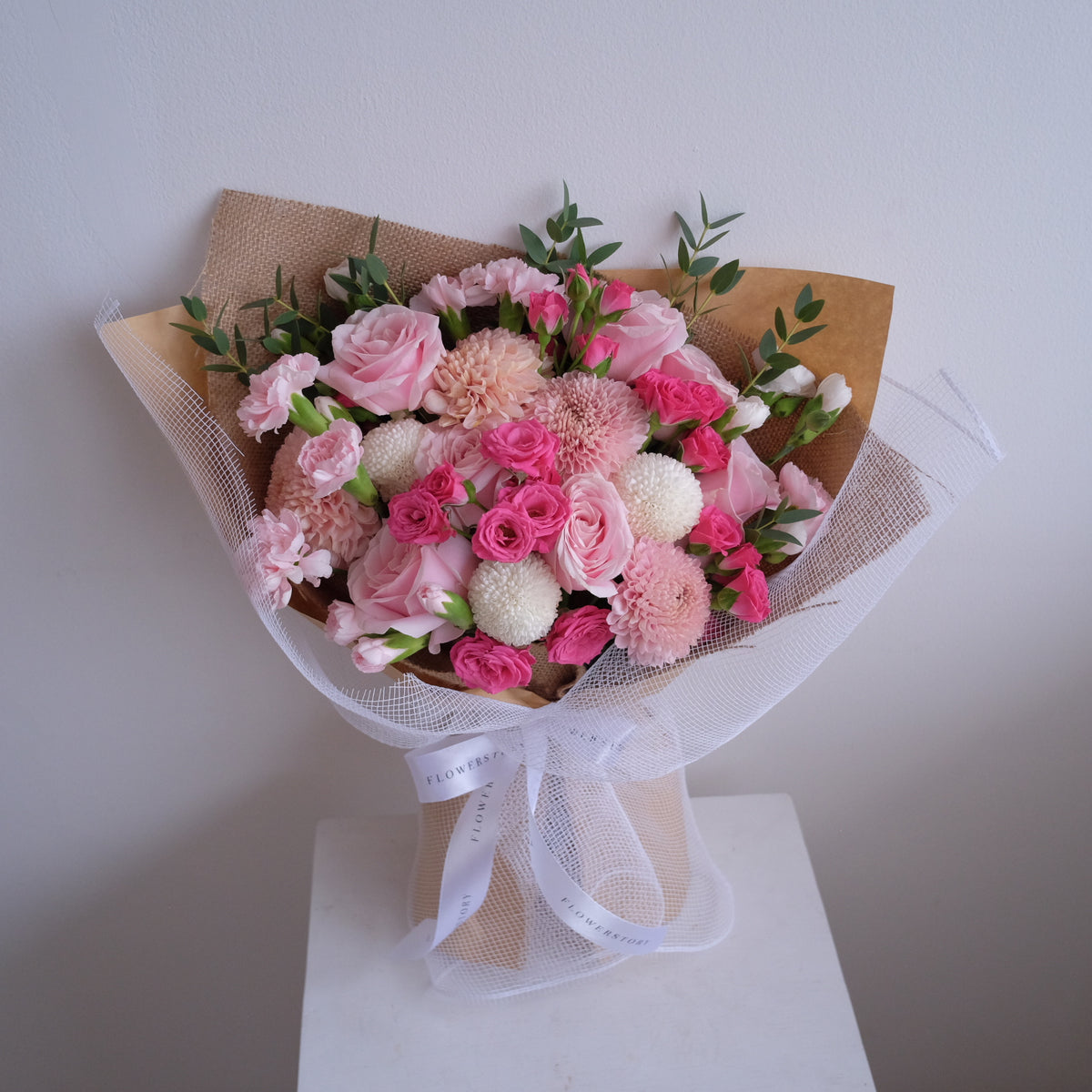 Rose Gompie Bouquet with Baby Rose – Flowerstory